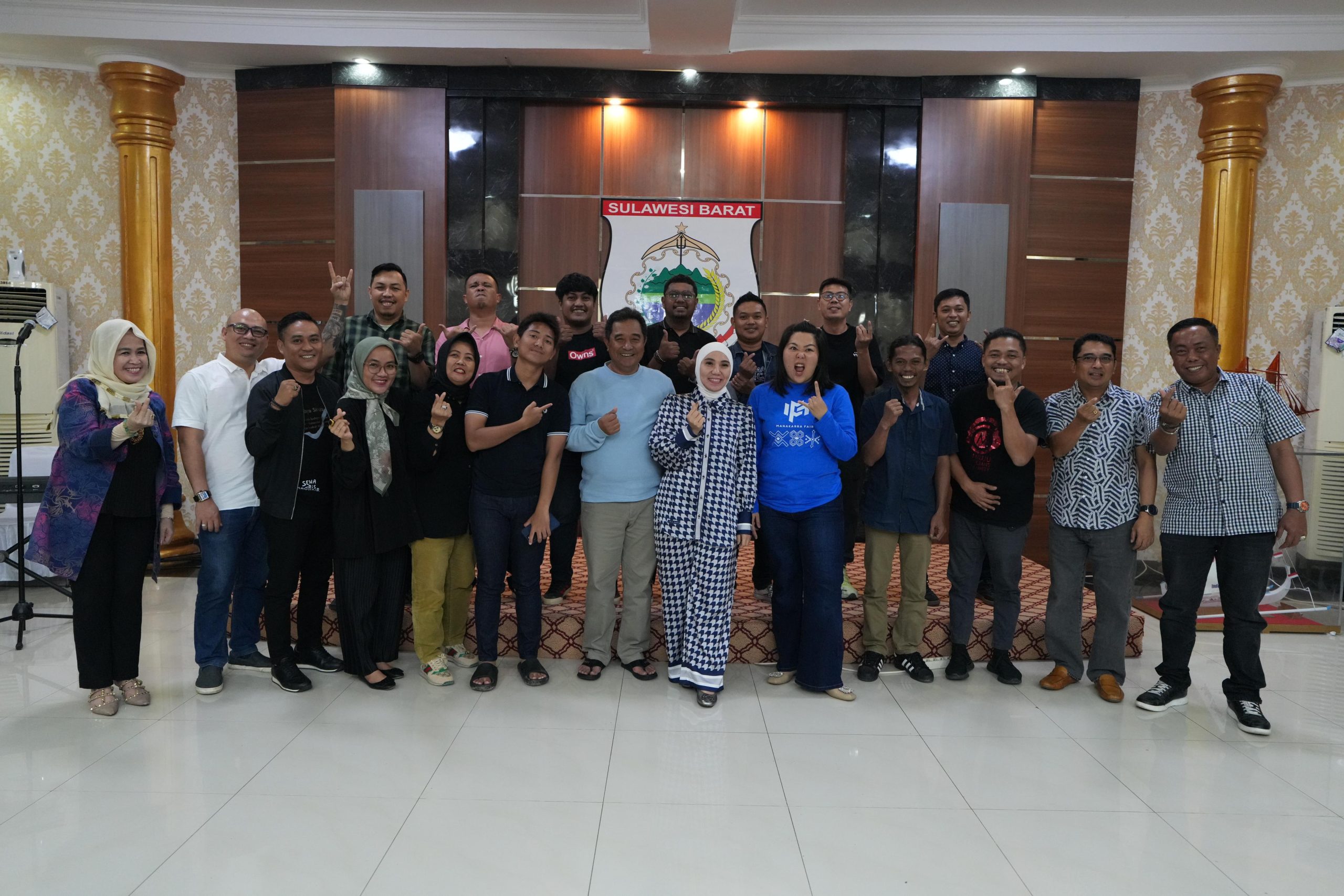 Betapa Senangnya Para Musisi Sulbar, Diundang Khusus Oleh Pj Bahtiar ... Betapa Senangnya Para Musisi Sulbar, Diundang Khusus Oleh Pj Bahtiar ...